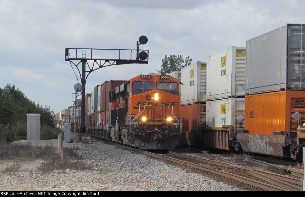 BNSF 6560